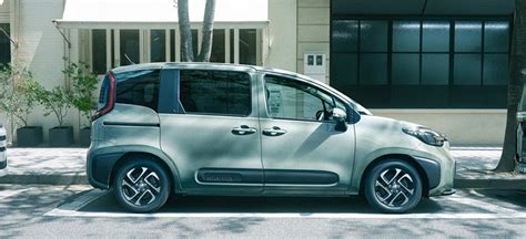 Toyota Launches New Sienta Compact Mpv Just Auto