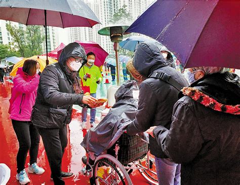 中招仍無怨悔 助人走出「疫」境 香港文匯報