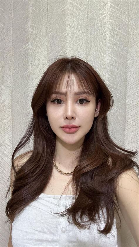 10 Potret Transformasi Emily Young Ryu Yang Dulu Dikenal Dyna Fransisca Indonesian Idol