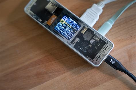 Dockcase Explorer Edition Smart Usb C Hub 6 In 1 Lives Up To Its Name Phandroid