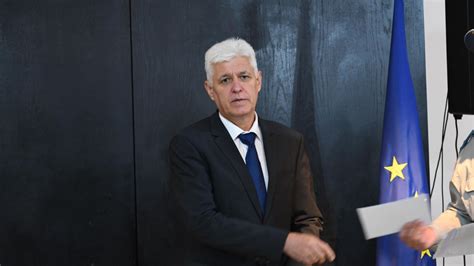 Министърът на отбраната ще участва в заседанията на Съвета „Външни работи Отбрана“ на ЕС Новини бг