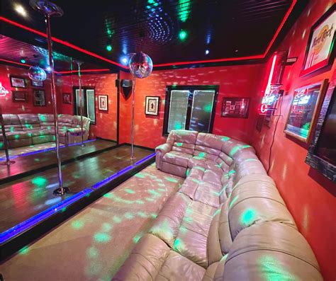 House With Secret Strip Club In Basement Hottest Club In Indiana