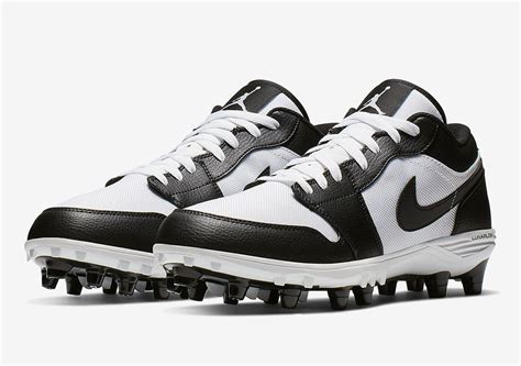 Air Jordan 1 Football Cleats Release Info