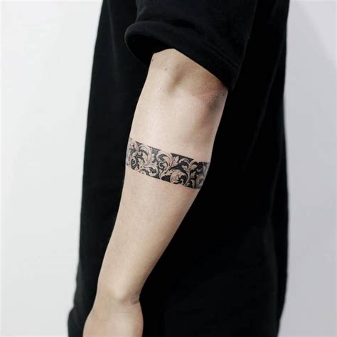 Baroque Armband Tattoo On The Left Forearm By Doy Tatuaje De