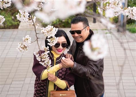 7 Potret Mesra Otto Hasibuan And Istri Mertua Jessica Mila 40 Tahun Menikah