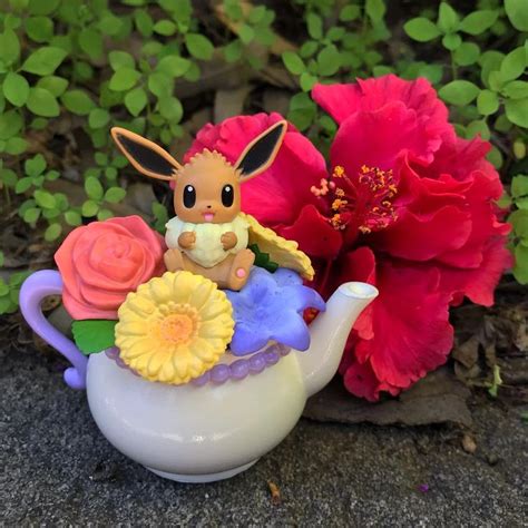 Eevee Floral Tea Cup