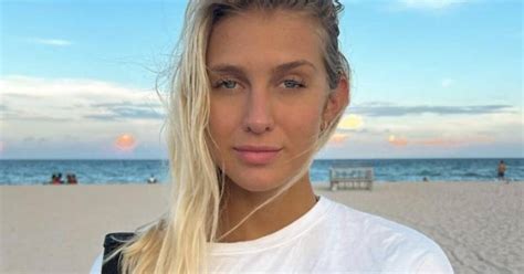 Filtran Que Blu Dumay Tiene Un Apasionado Romance Dentro De El