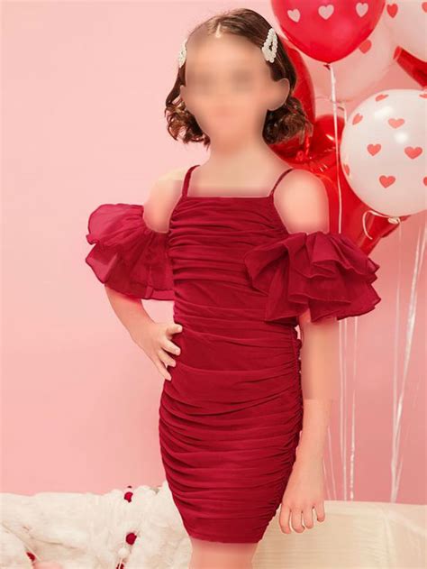 با گرفتن یکی از این ۳۸ مدل لباس تولد دخترانه جدید ۱۴۰۲ یه روز فراموش