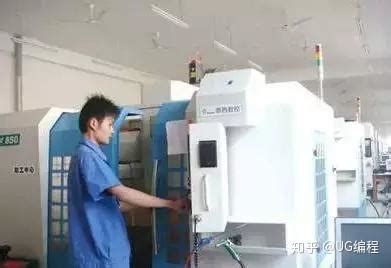 数控车床师傅的操作技巧与车刀刃磨操作口诀 知乎