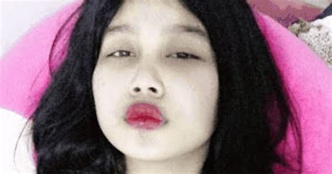 Terobosan Baru Foto Hot Payudara Pamela Safitri Duo Srigala Yang Dipegang Seorang Pria