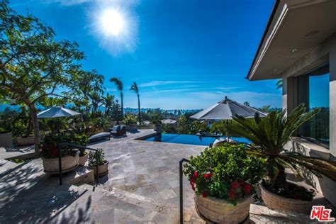 8350 Calle Del Cielo La Jolla Ca 92037 ®