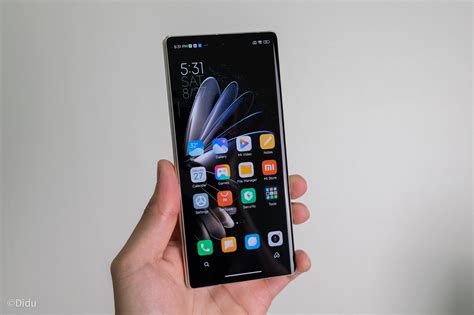 Trên tay Xiaomi Mix Fold