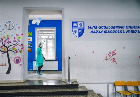 თბილისის №150 საჯარო სკოლის სამ თანამშრომელს კორონავირუსი დაუდასტურდა სკოლა ონლაინ სწავლებაზე