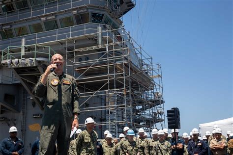 Dvids Images Abraham Lincoln Holds All Hands Call [image 3 Of 4]