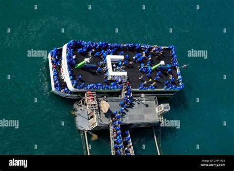 Niagara Falls Maid Of The Mist Boat Ride Stock Photo Alamy