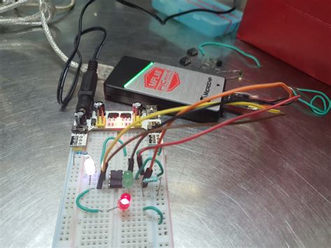 Pic10f200 Using Assembly Blinking Alternately 2 Leds And Dimming Led Using Pwm Basic Part2