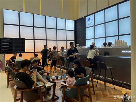 1年开出700 门店，重新定义国人咖啡！ 世展网