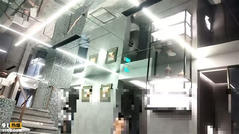 一月最新流出女偷拍客潜入国内洗浴会所更衣室浴场化妆间偷拍美女的裸体 Eporner