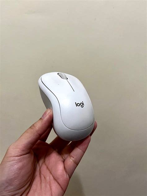 Logitech M221 Wireless Mouse Computers And Tech Parts And Accessories Mouse And Mousepads On Carousell