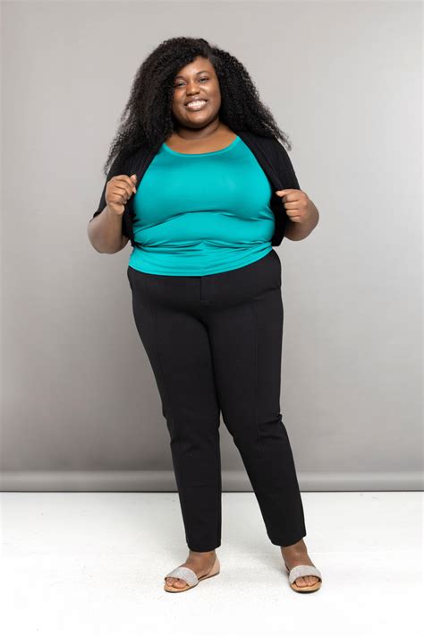 Mia D New View Modeling