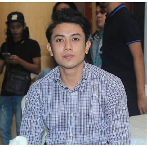 lutfi zakaria financial advisor public mutual berhad linkedin