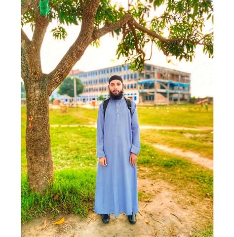 💫ঘোড়ার গোশত হালাল নাকি হারাম একটি পর্যালোচনা ভূমিকা আল্লাহ তা‘আলা মানুষকে সৃষ্টির শ্রেষ্ঠ