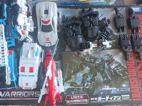 變形金剛 Takara Transformers Generations Unite Warriors Uw 03 Defensor Set 保衛派 興趣及遊戲 玩具 And 遊戲類