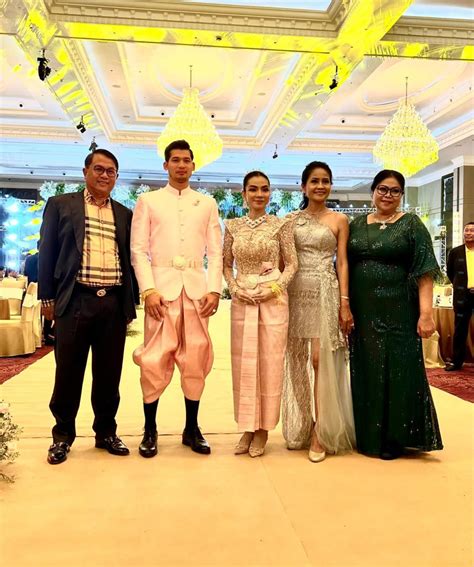 √ នោះ លោក ផែង វណ្ណៈ ទុកពេលឱ្យលោកស្រី ទ្រីដាណា ២៤ម៉ោង សុំទោសមហាជន បើមិនដូច្នោះទេមិនបាច់