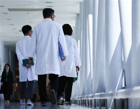 27년 만의 의대 증원 사실상 확정법원 정부 손들어줬다종합 파이낸셜뉴스