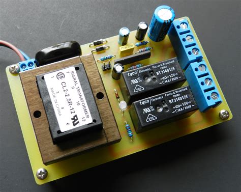 Speaker Protector Circuit Diagram With Pcb Layout Circuit Diagram