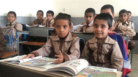 Iran Will Russisch Als Schulfach Einführen Der Spiegel