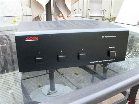 Adcom Gfs 3 Speaker Selector Switcher Clean For Sale Canuck Audio Mart