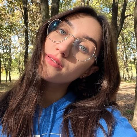 Майя Maiiamii • Threads Say More