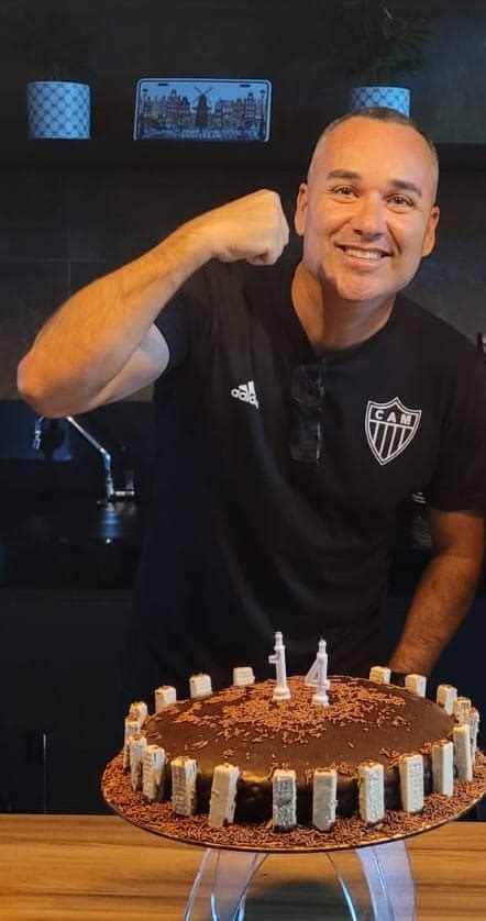 Galo é Nossa Religião Canto Do Galo