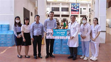 តំណាងសណ្ឋាគារ សុខា នាំយកថវិកាពីកម្មវិធីរត់ម៉ារ៉ាតុង