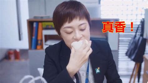 孙俪在片场吃包子，注意她把包装袋扔在哪里，网友：素质装不出来 Youtube