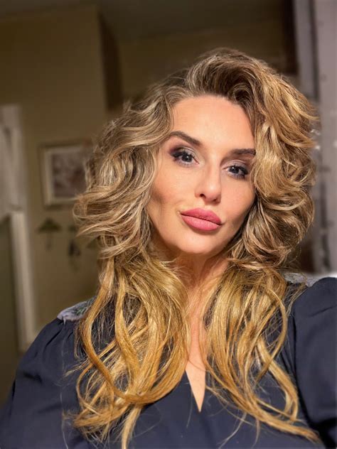 𝗦𝘁𝗮𝗯𝗯𝘆 Is Clean Enough For Blue Check On Twitter I Dont Recall Being