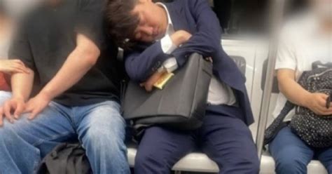 지하철 잠든 게 정치쇼 이준석 상계동에선 이슈 아냐 옆 자리 분께 죄송”