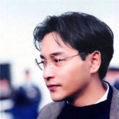 Cholez 仰望星空的人不应该被嘲笑