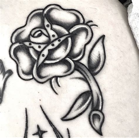 타투어때 블랙스쿨 올드스쿨 장미타투