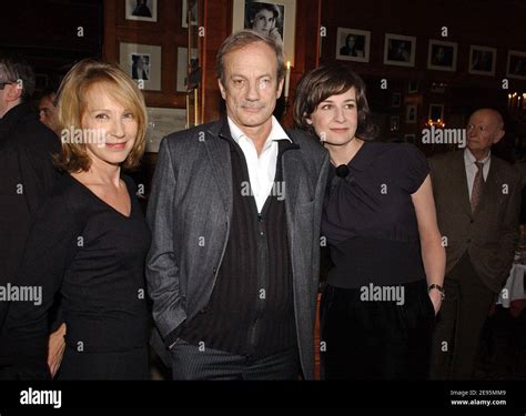 Nathalie Baye Patrick Chesnais Et Valerie Lemercier De L à R