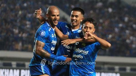 H 2 Persib Bandung Vs Madura United Beckham Mode Waspada