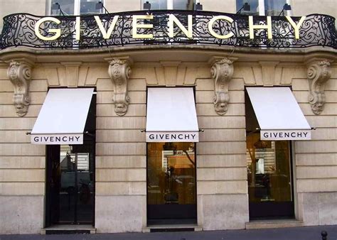 Luxury Is In Each Givenchy Elmens