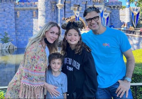 Heidi Balvanera Comparte Un Nuevo Posado Familiar Por El Cumpleaños De