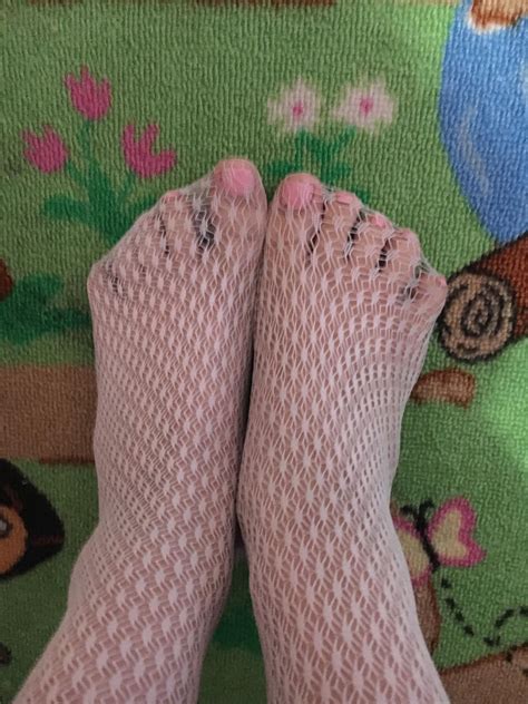 My Toesies Had Some Wild Adventures Today R Friendlyfeet