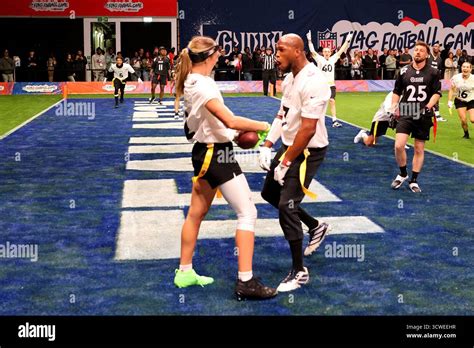 Team Aitchs Ashlea Klam 32 Celebrates With Michael Venom Page