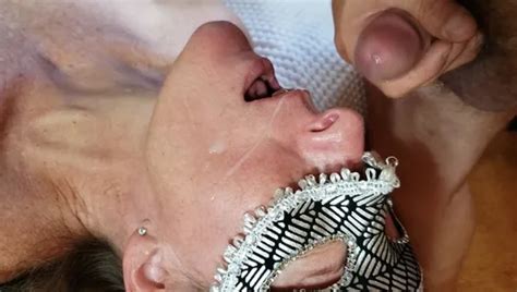 Anita Coxhard Blows Her Husband By A Peaceful Creek And Gets A Mouthful