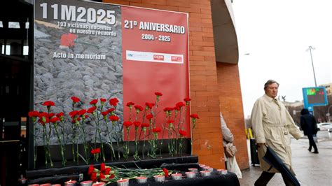 Homenajea A Las Víctimas Del 11m En El Vigésimo Primer Aniversario Del