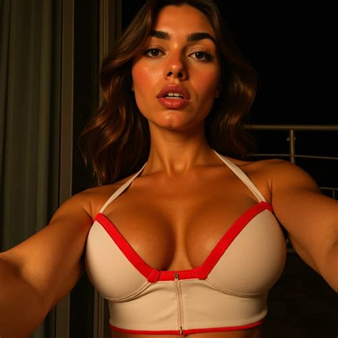 Check Out Sofia Vega Itssofiavega On Linkme