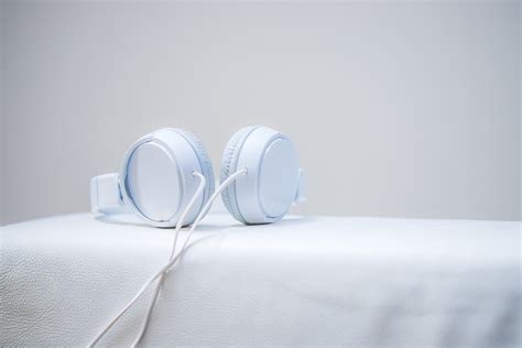 The Best White Gaming Headsets In Buyer S Guide Soundgearlab